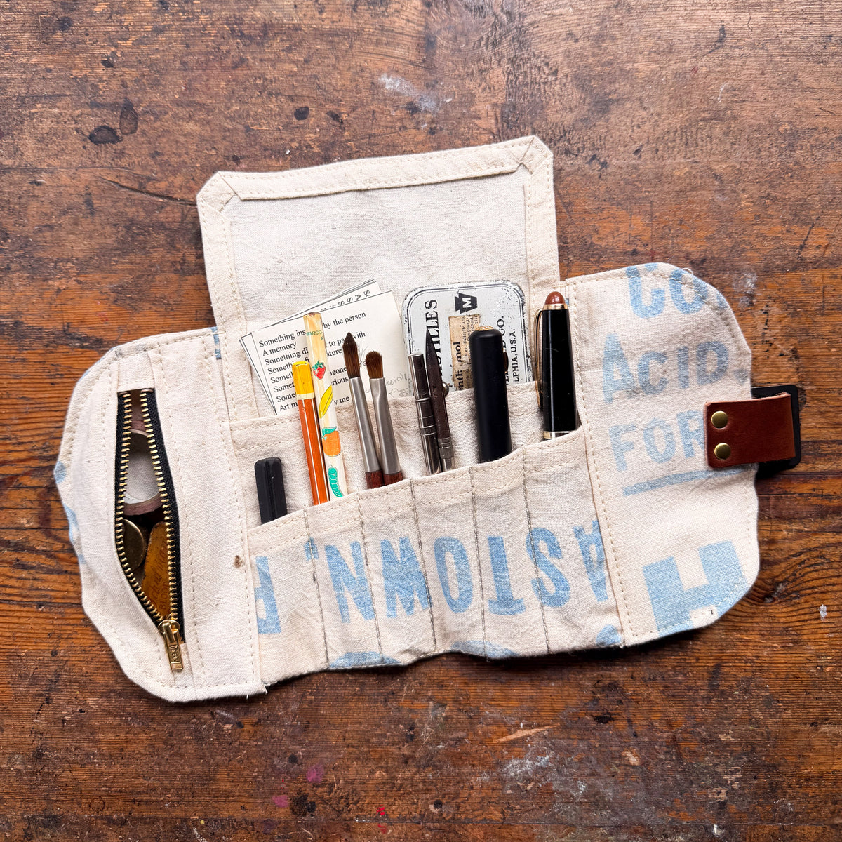 Sendak Nutshell Artist Roll with Vintage Feedsack: Blue Letters – Peg ...