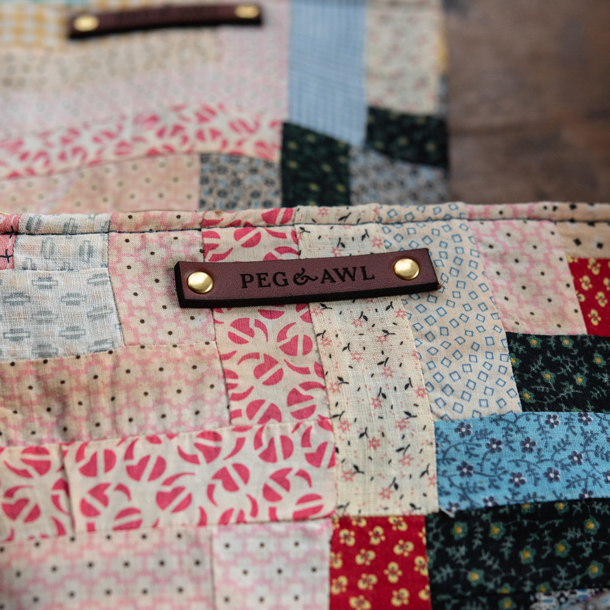 Keeper Pouch with 1900s Log Cabin Patchwork Quilt: Ameliana – Peg and Awl